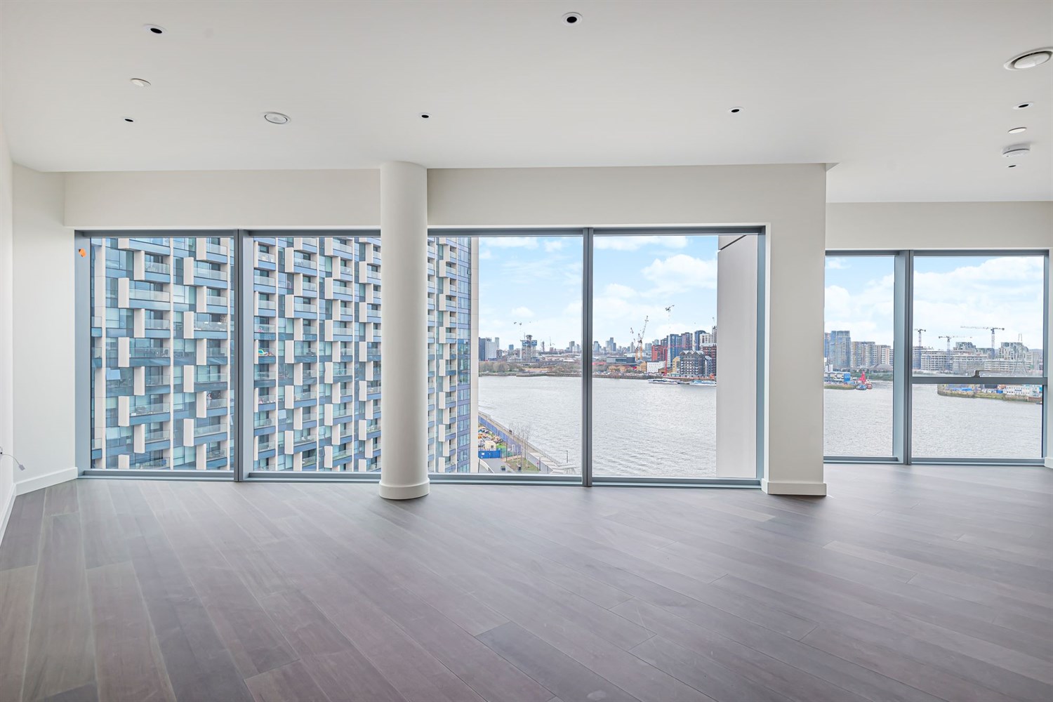 No.2, 10 Cutter Lane, Upper Riverside - Greenwich Peninsula Living